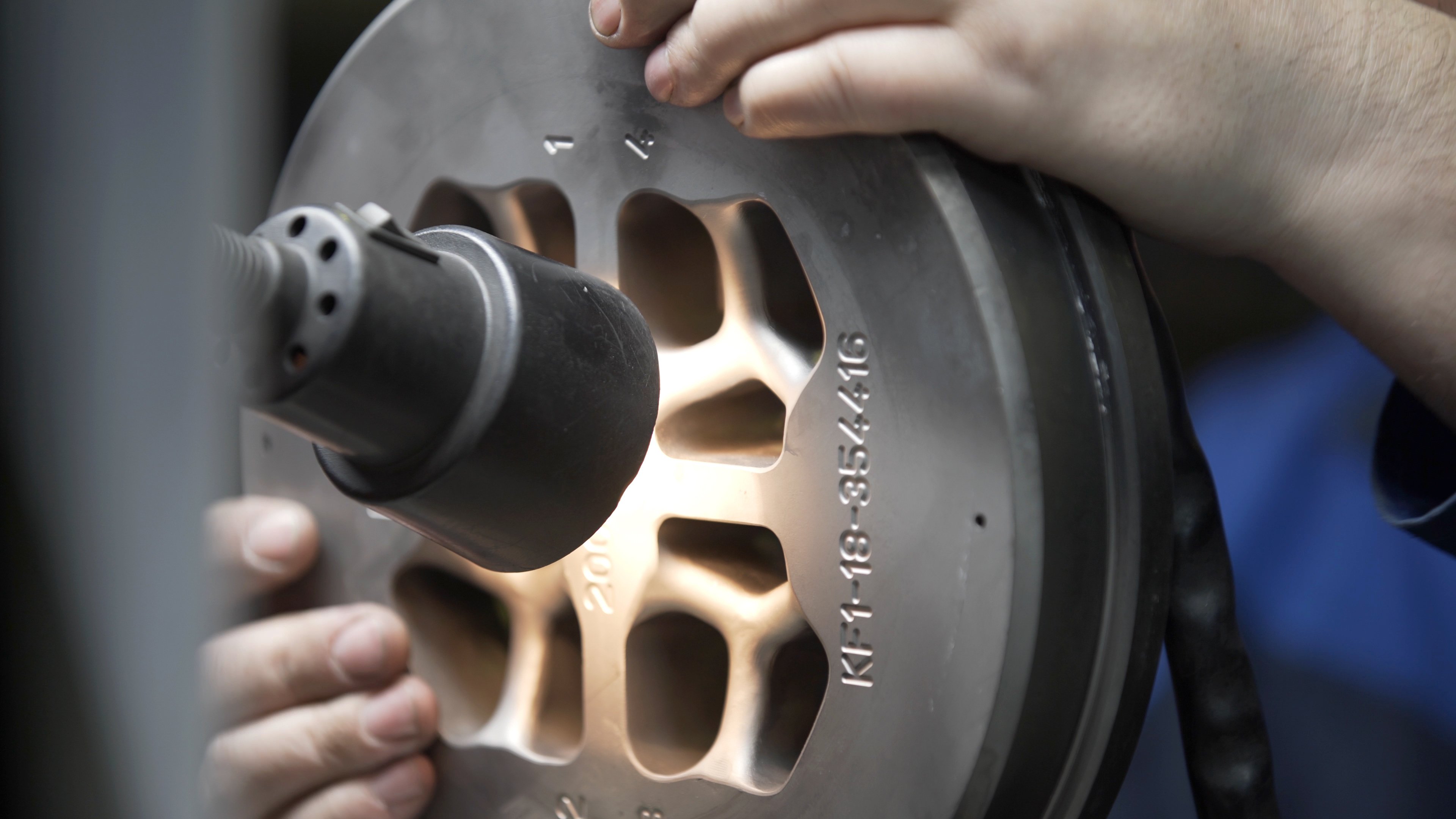 Aluminium Extrusion Die Cleaning